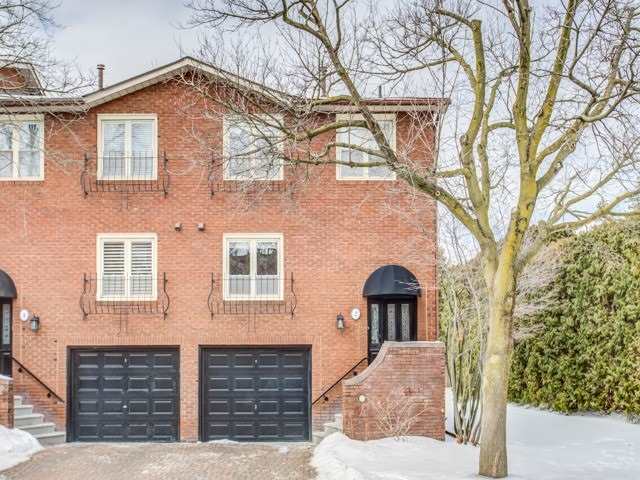 2 Red Maple Court, North York