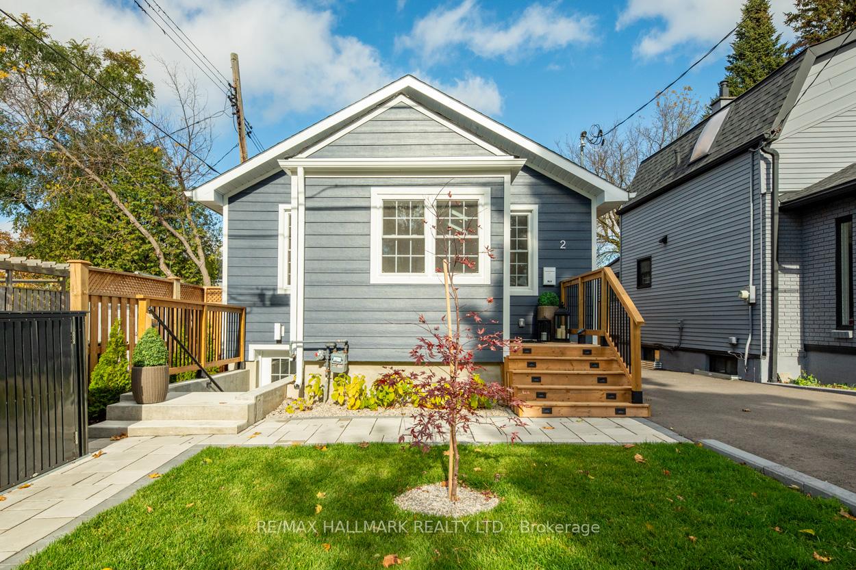 2-freeman-street-scarborough-ontario-e12687176