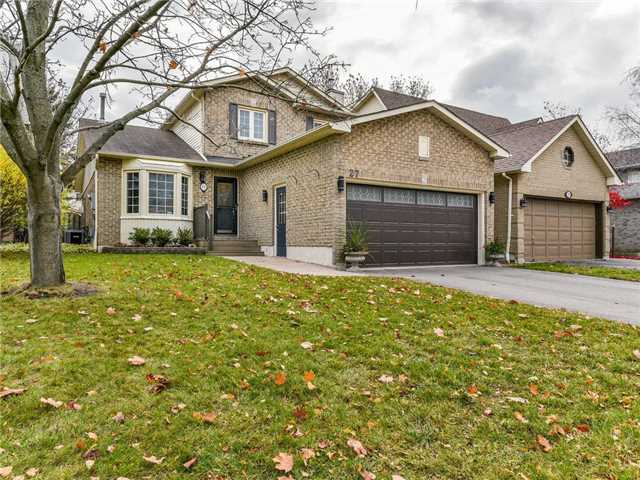 27 Redmond Drive, Ajax