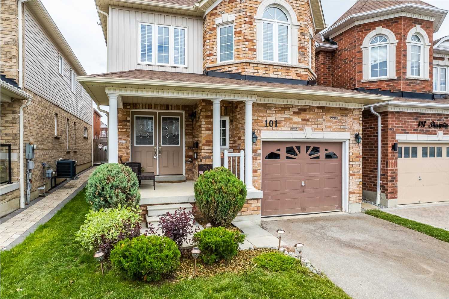 101 Sharplin Drive, Ajax