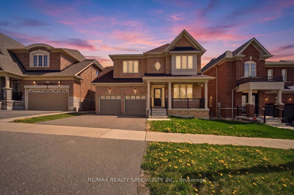 1033 Langford Boulevard, Bradford West Gwillimbury