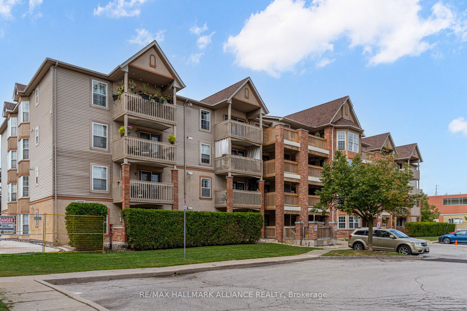 Condos for Sale at 4003 Kilmer Drive | The Canadian Home