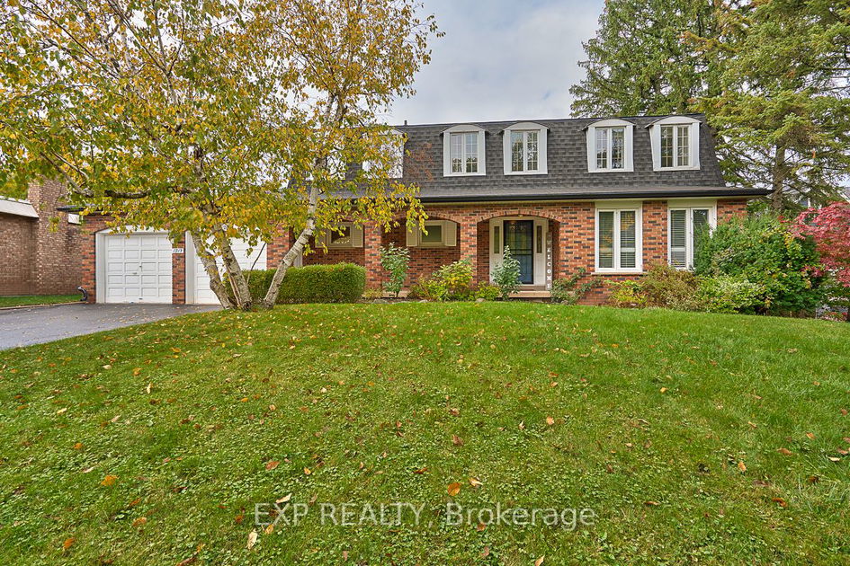 1213 Willowbrook Drive, Oakville