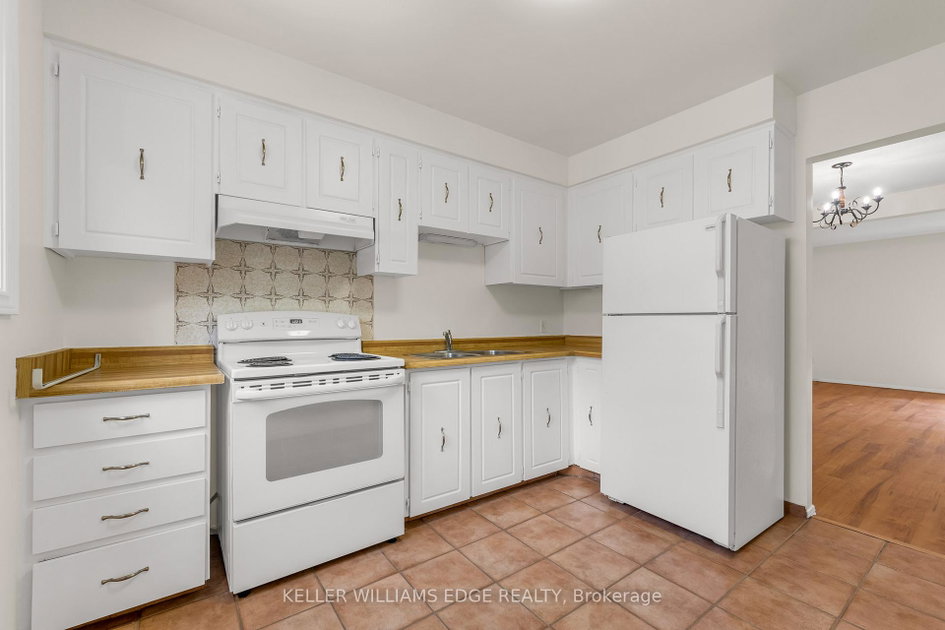 924 Mohawk Road W, Hamilton