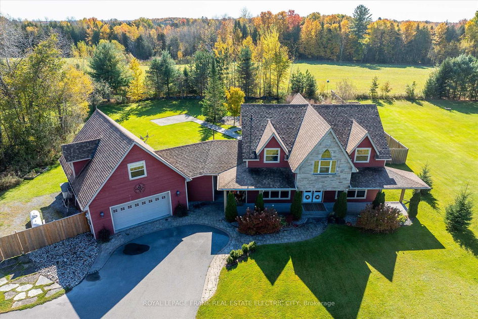 369 Douglas Road, Douro-Dummer