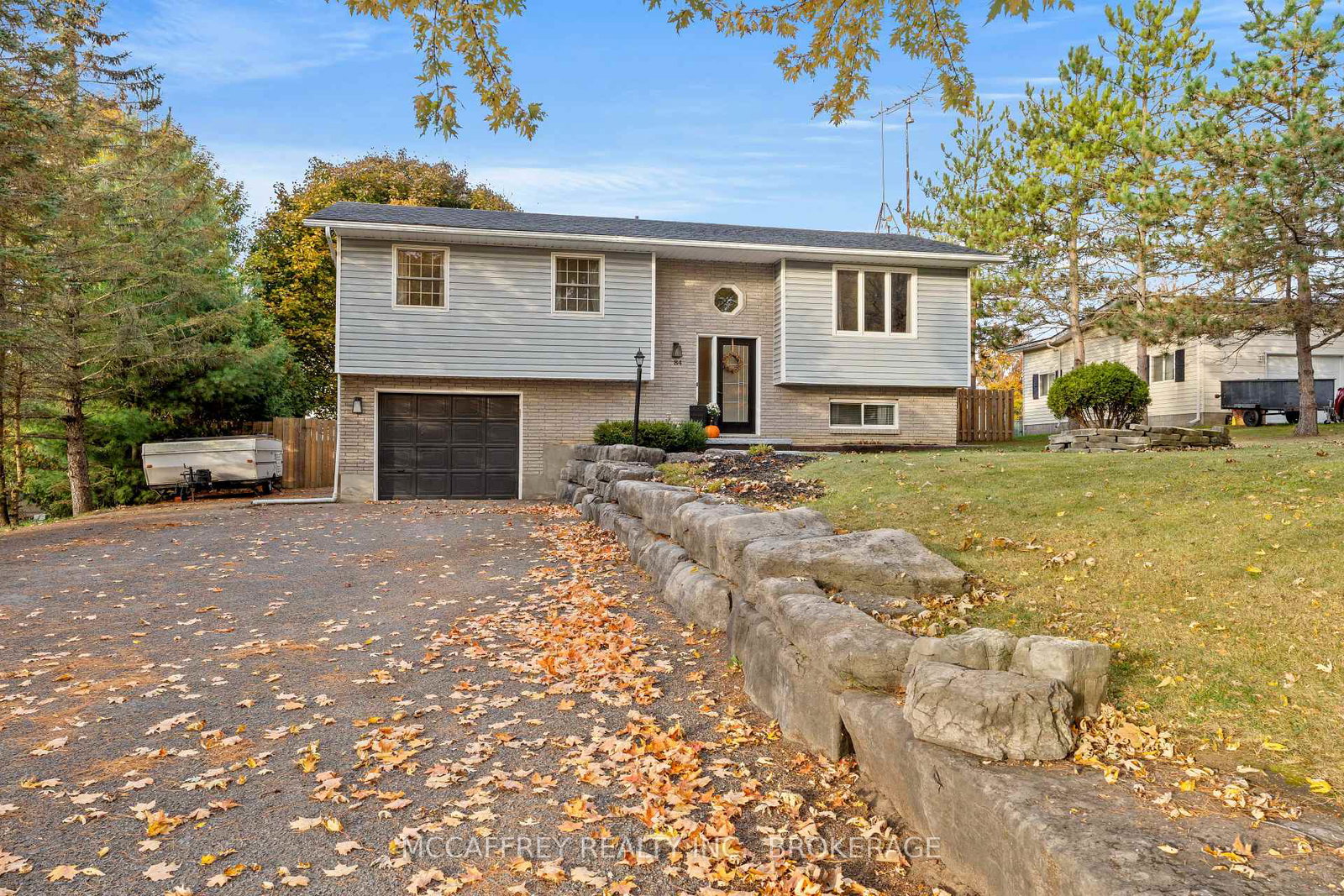 Similar Sold Properties to 6 Stone Street, Greater Napanee, 58 ...