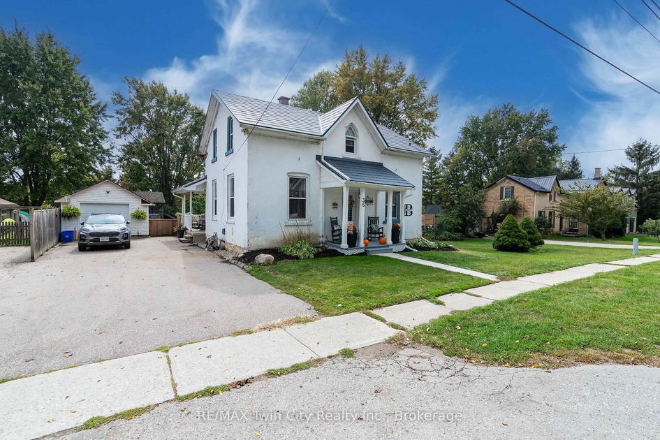 36 John Street W, Blandford-Blenheim