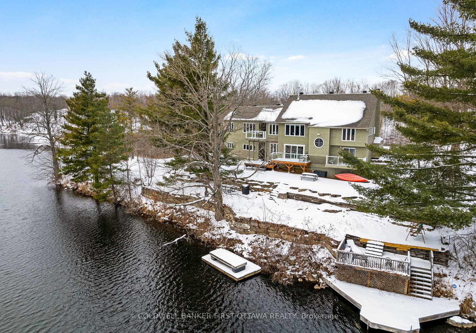 100 Nagle Way, Tay Valley