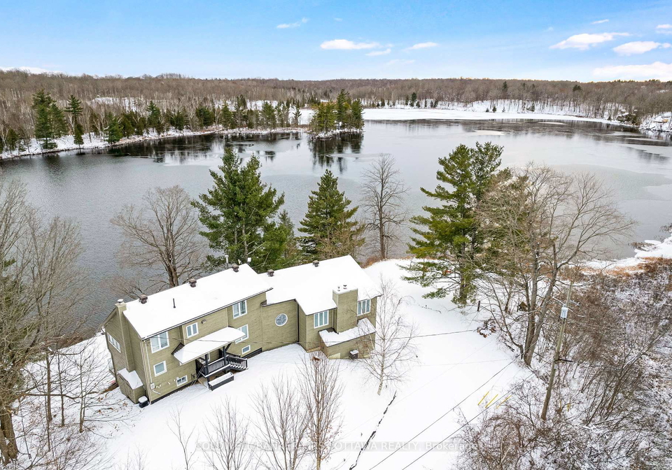 100 Nagle Way, Tay Valley