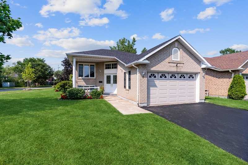 8 Jackson Court E, Welland