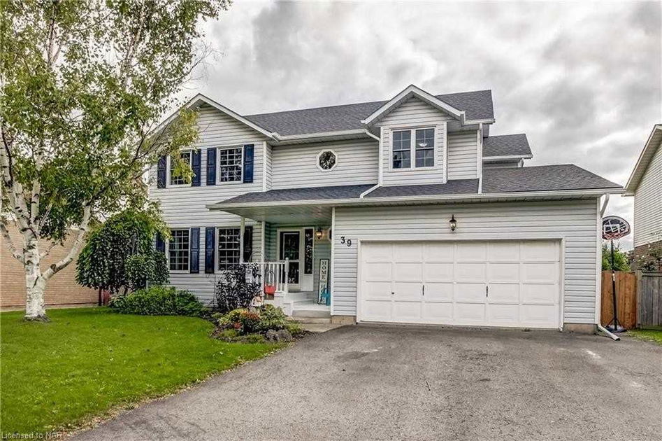 39 College Park Drive, Welland